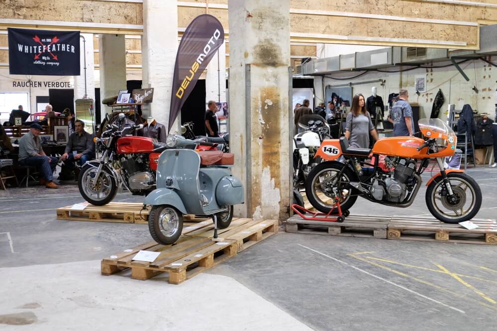 Moto Circus 2017 - Big custom show in little Liesing